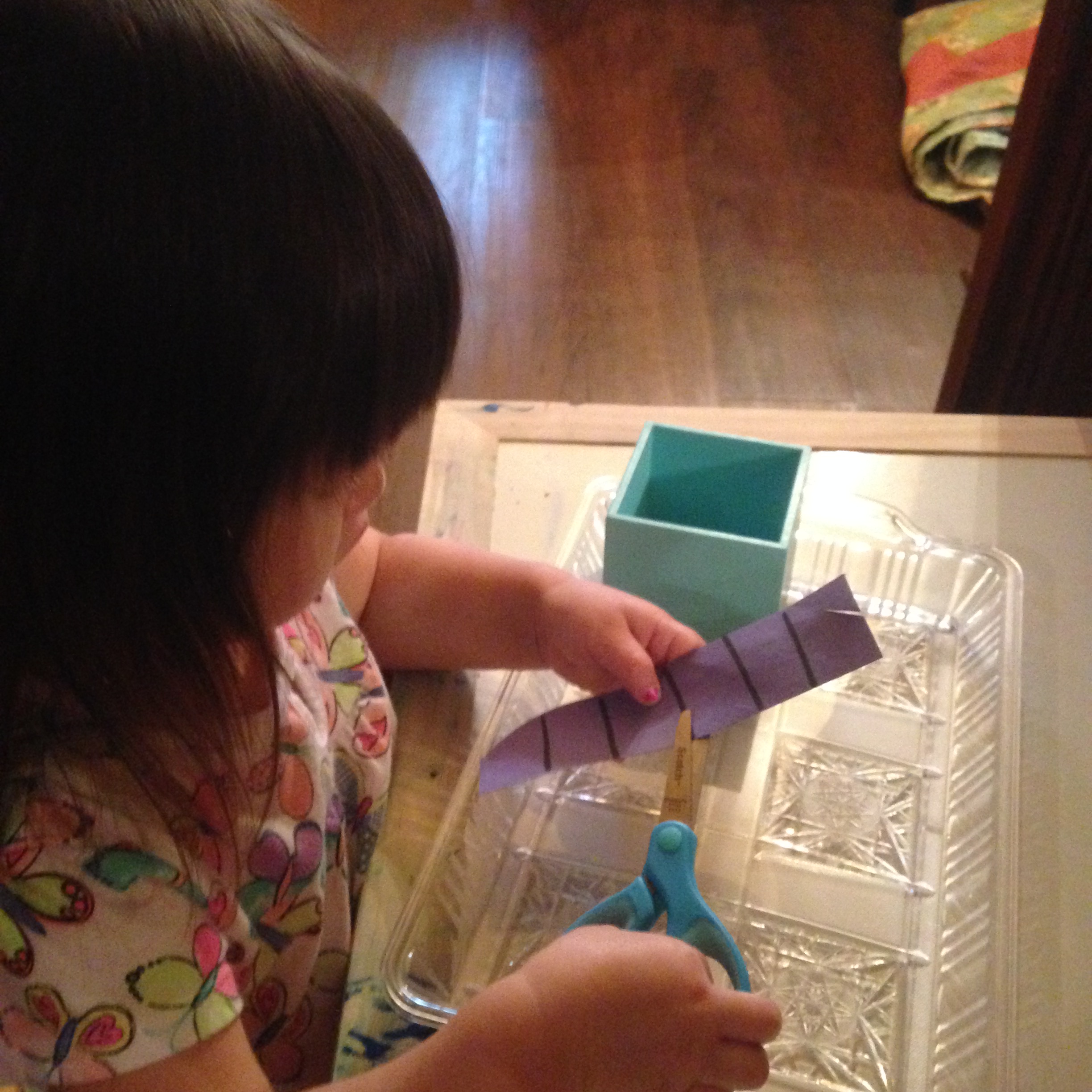 scissor cutting 2 – MOMtessori Life